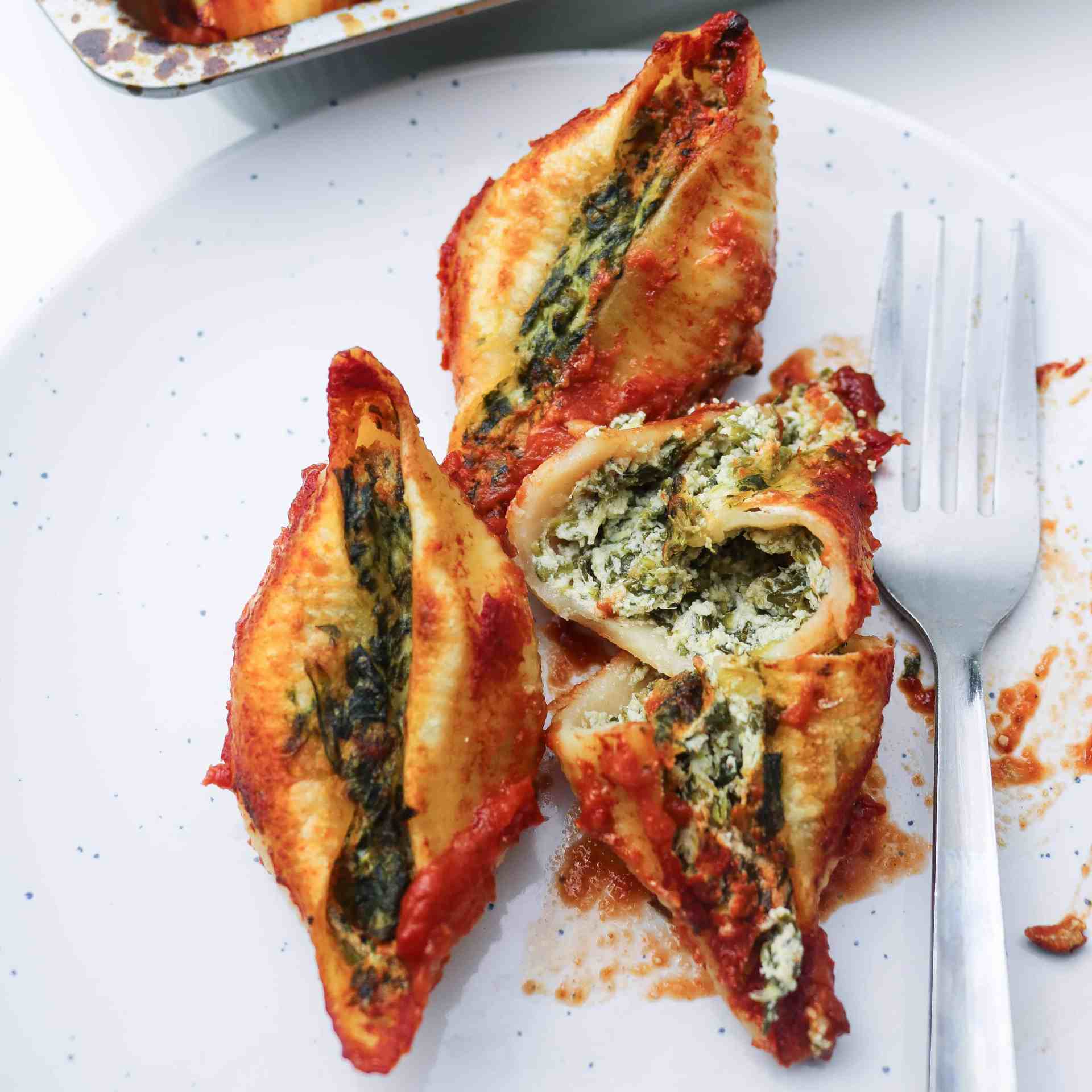 Vegan Ricotta & Spinach Shells • a Veg Taste from A to Z