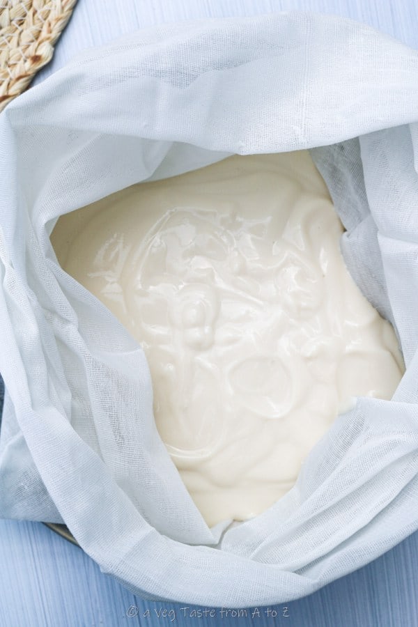 Homemade Vegan Mascarpone Cheese • a Veg Taste from A to Z
