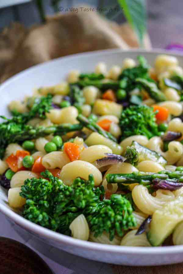 Colourful Primavera Pasta • a Veg Taste from A to Z