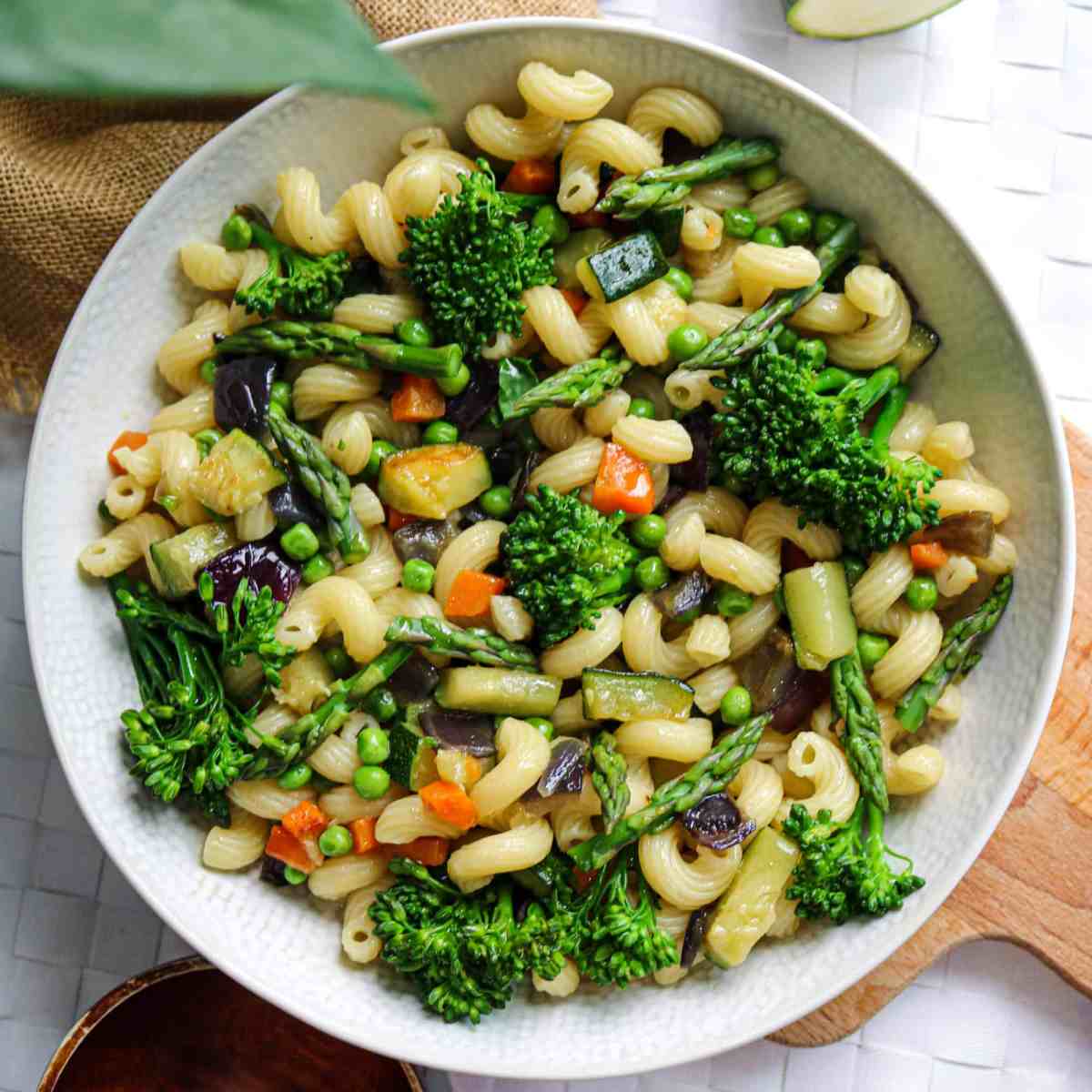 Colourful Primavera Pasta • a Veg Taste from A to Z